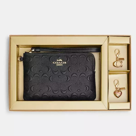 Coach | Bags | Coach Boxed Corner Zip Wristlet In Signature Leather ...